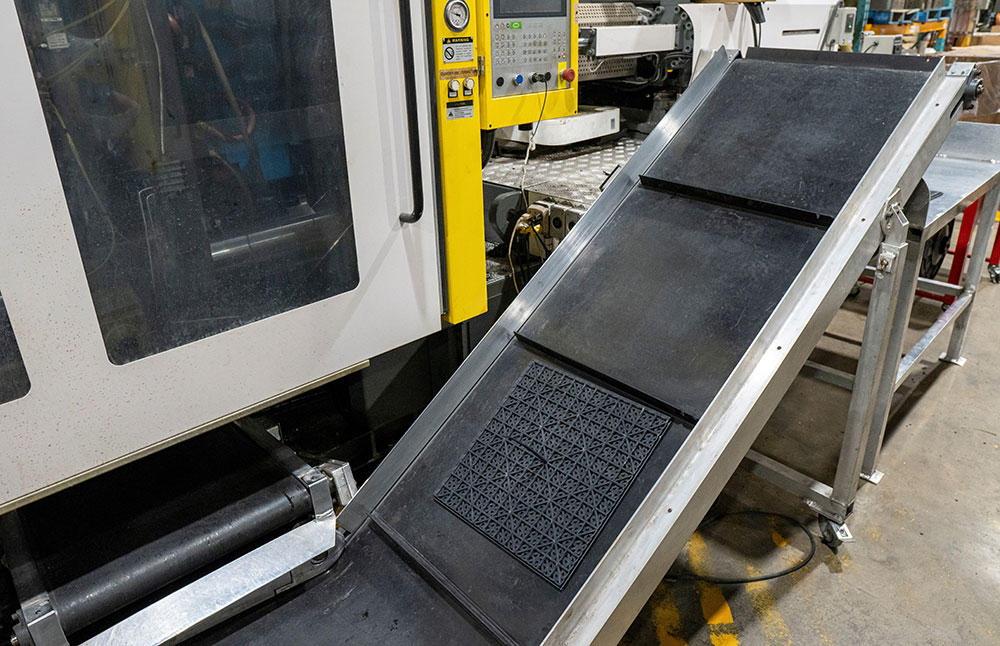 Standard Molding | Rondi Industries